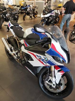 BMW S 1000 RR: superesportiva está cada vez melhor