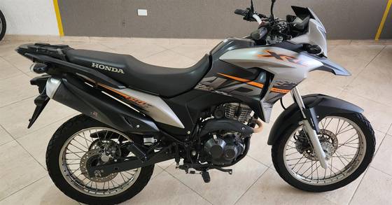 Honda CB 190X: conheça a nova XRE 190 "aventureira" | Webmotors