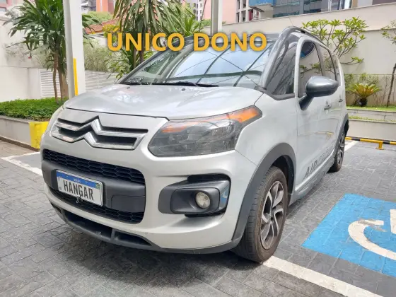 Citroën C3 e Aircross ficarão mais equipados na linha 2025