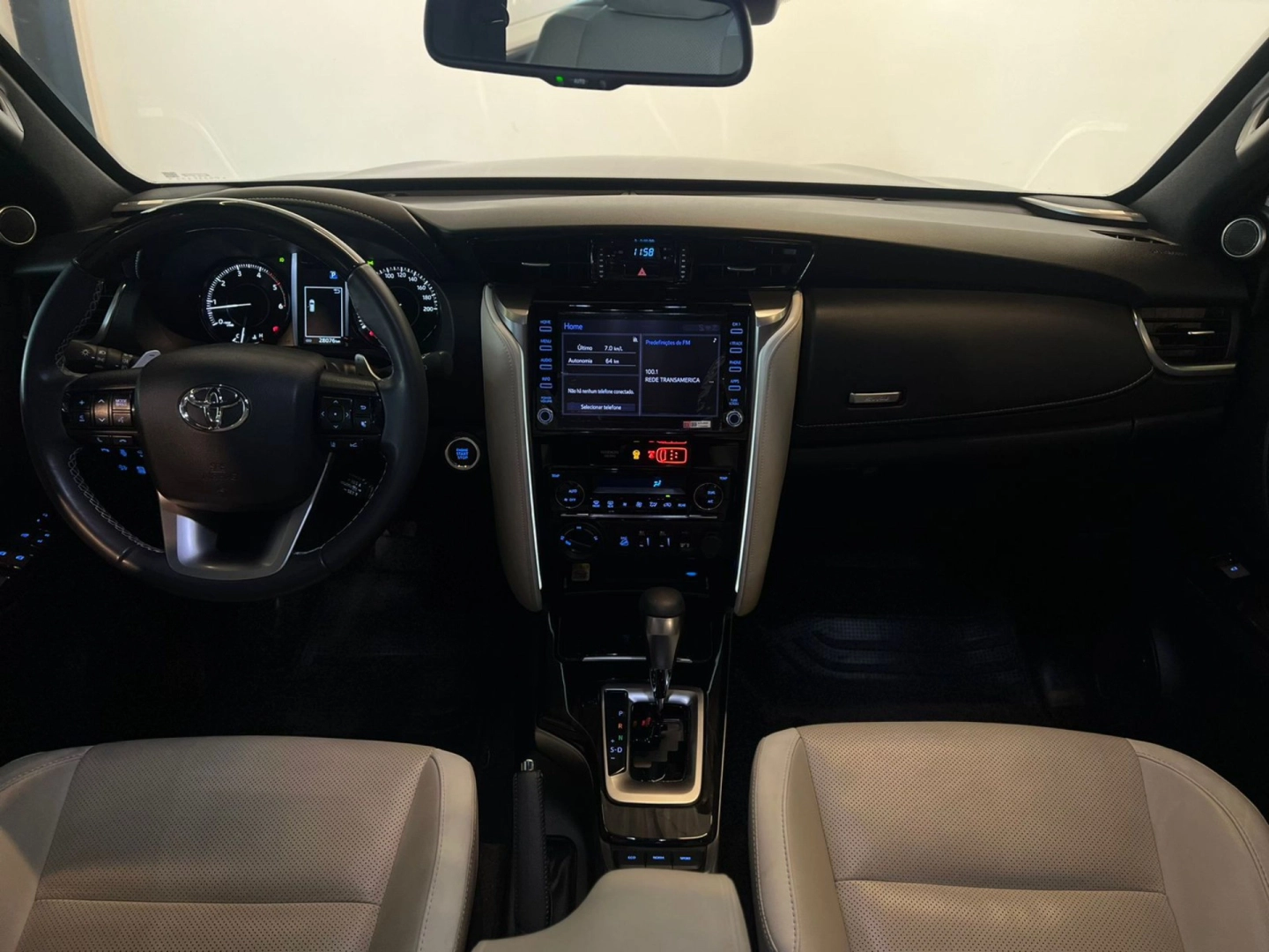 Aielo Motors - TOYOTA HILUX SW4 2.8 D-4D TURBO DIESEL DIAMOND 7L 4X4 ...