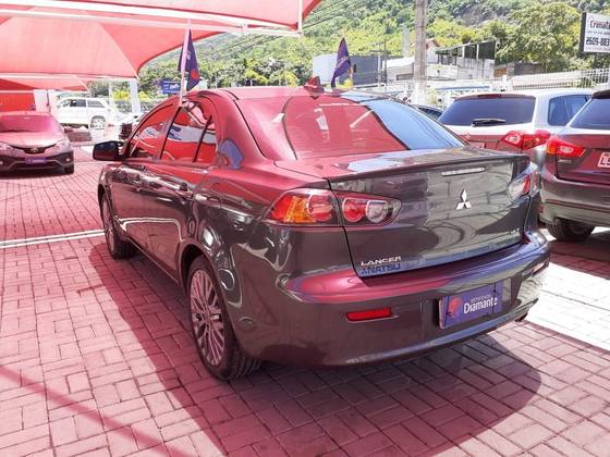 Mitsubishi Lancer | Webmotors