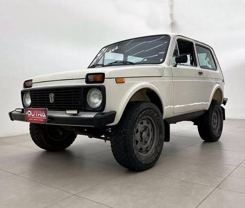 Clássico moderno: Lada Niva Legend fica menos antigo na linha 2024