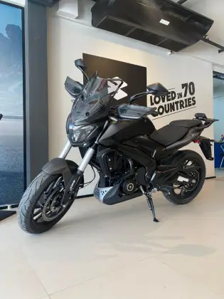 Bajaj dominar 400 dominar-400 a partir de 2021: Motos usadas, seminovas ...