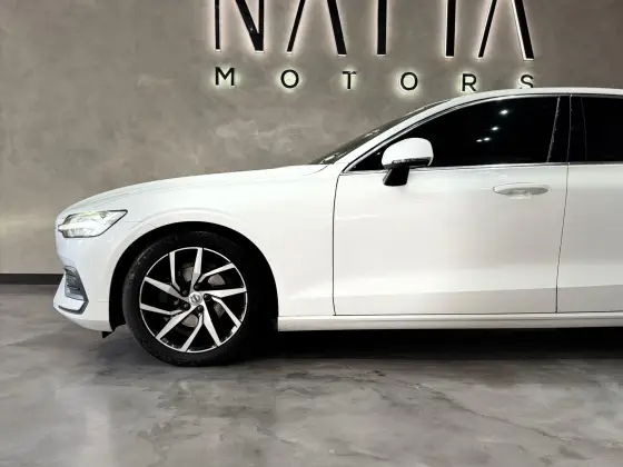 Volvo S60: Carros usados, seminovos e novos