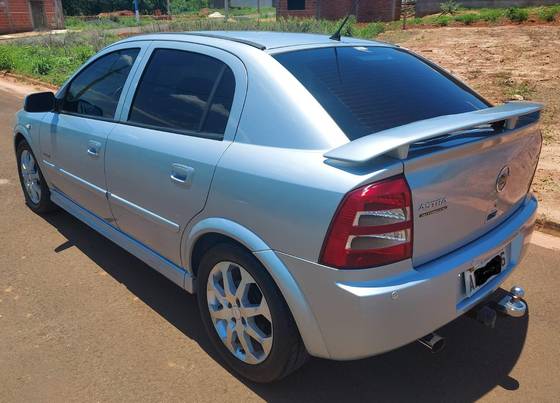 Chevrolet Astra 2.0 Mpfi Advantage 8v Flex 4p Automatico: Carros usados ...