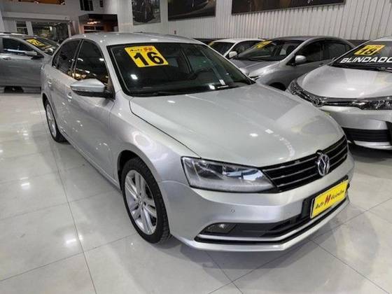 Volkswagen Jetta 2022: Carros usados, seminovos e novos