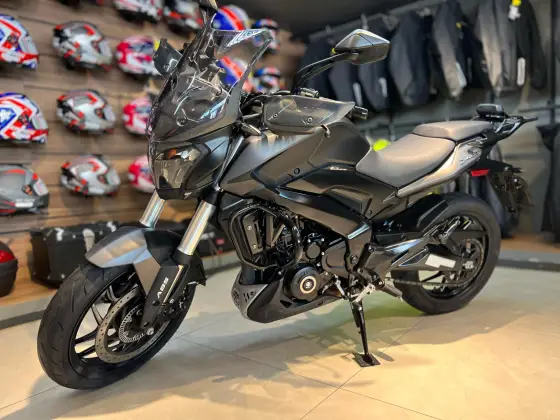 Bajaj Dominar 400 Dominar-400 a partir de 2021: Motos usadas, seminovas ...