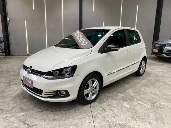 Volkswagen Fox do ano 2016 1.6 Msi Highline 16v Flex 4p Manual: Carros ...