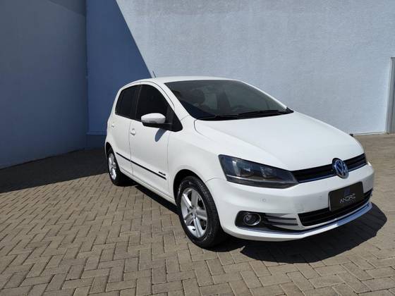 Volkswagen Fox do ano 2016 1.6 msi highline 16v flex 4p manual: Carros ...