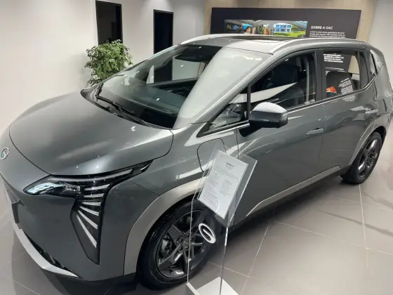 Gac Aion-y: Carros novos 0km em Paraná